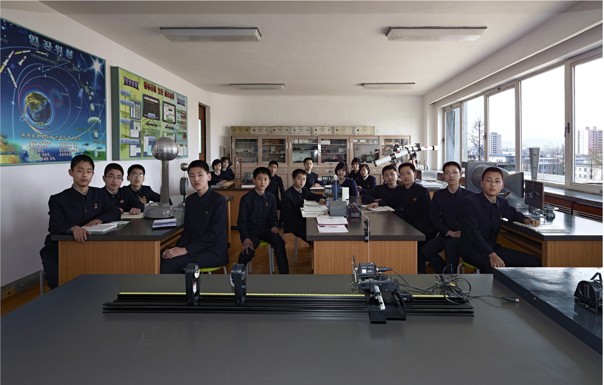 The Spiral of Spectacle: the Image Bank of Wang Guofeng - Capture ...